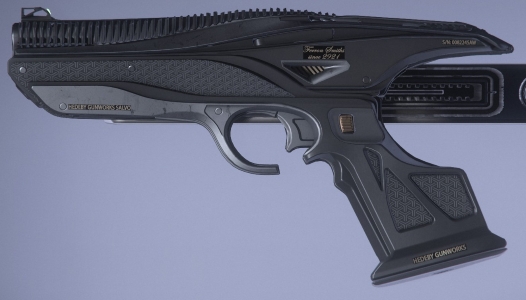 Salvo Flag Pistol - 【StarCitizen Wiki】スターシ民情報センター